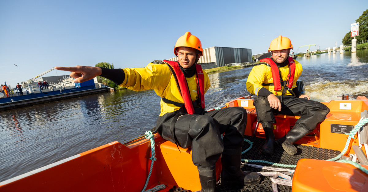 Proficiency in Survival Craft and Rescue Boats other than fast rescue ...