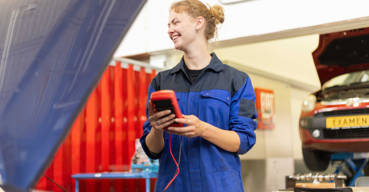 Allround technicus motorfietstechniek / Firda